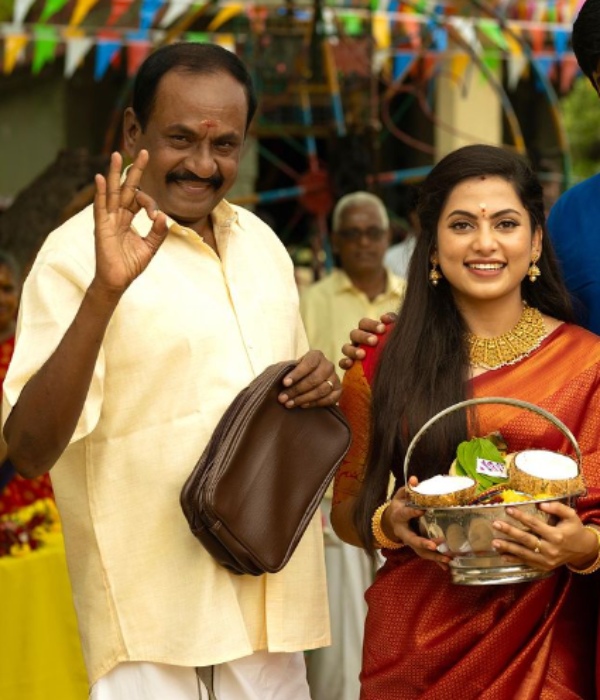 மறைந்தார் ஆதி குணசேகரன்.. வருத்தங்களை பகிரும் எதிர்நீச்சல் குடும்பம் ...