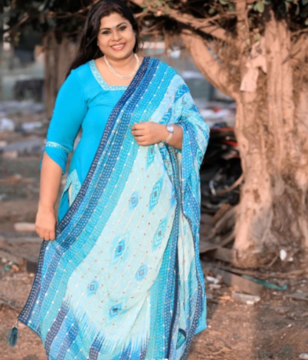 அதிகாலை ஜாக்கிங்கில் வந்த காதல்.. கிளாமர் நடிகைனு தெரிந்ததும் கணவர் ...