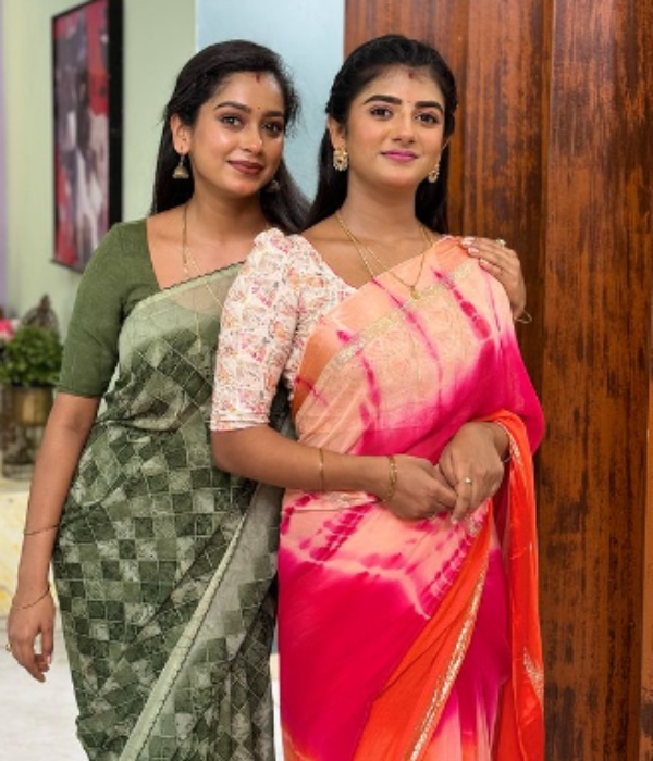 ஈரமான ரோஜாவே சீரியல் நடிகை கண்ணீரோடு வெளியிட்ட புகைப்படம்.. இதனால்தான் ...