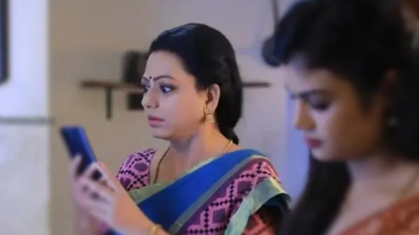 குடும்பத்தை பிரித்த ஈஸ்வரி.. வீட்டை விட்டு போன செழியன்.. பாக்கியாவிற்காக ராதிகா எடுத்த முடிவு ...