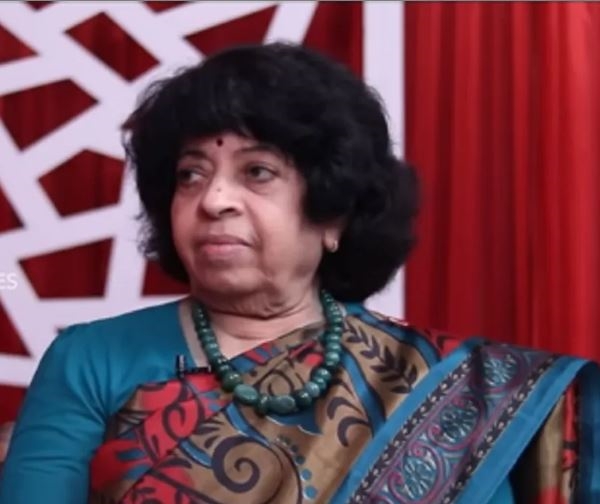 கருணாநிதி கைது அன்று ஜெ வீட்டில் நடந்த சண்டை! போட்டு உடைத்த தோழி ...