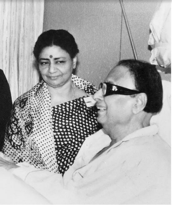 ஜெ. வளர்ச்சியை விரும்பாத ஜானகி! திருநாவுக்கரசர் உடைத்த உண்மைகள் ...