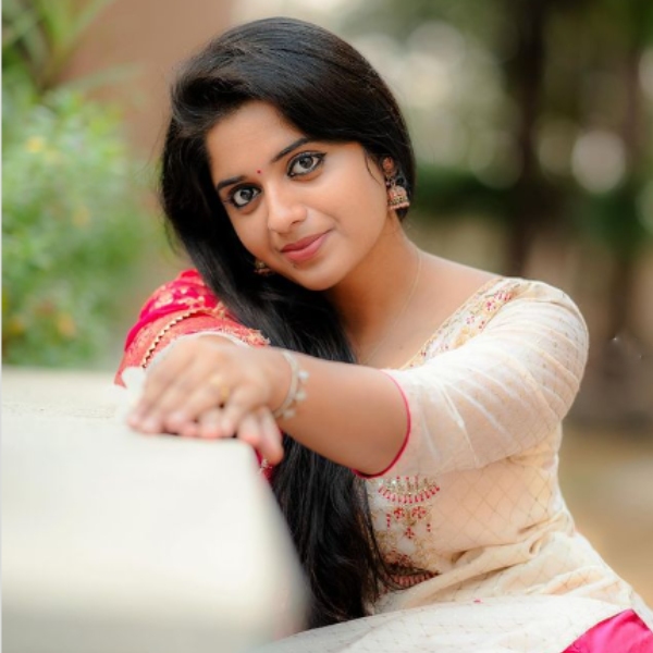 எதிர்நீச்சல் சீரியலை விட்டு விலகப் போகிறாரா ஆதிரை? அவரே வெளியிட்ட பதிவு ...