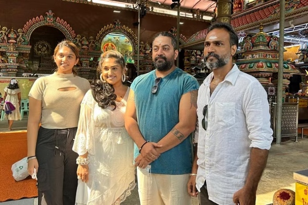 கதாநாயகியாகும் வனிதா.. ஜோடி பிக் பாஸ் பிரபலம்! ஒரே படத்தில் ஷகிலா முதல் ஜோவிகா வரை இத்தனை பேரா ...