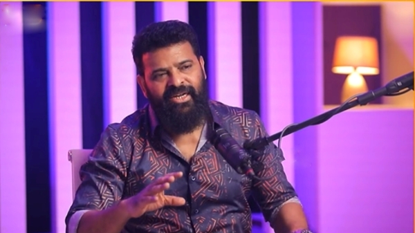 விஜய் டிவியில் “அதே கண்கள்” சீரியலில் நடிச்சேன்.. இரவோடு இரவாக நடந்த ...