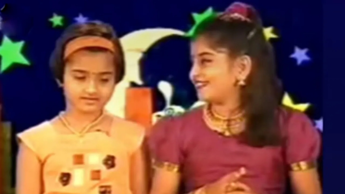 இந்த குட்டி தொகுப்பாளர் யாருன்னு தெரியுதா? இப்போ டாப் நடிகை.. அவருடைய ...