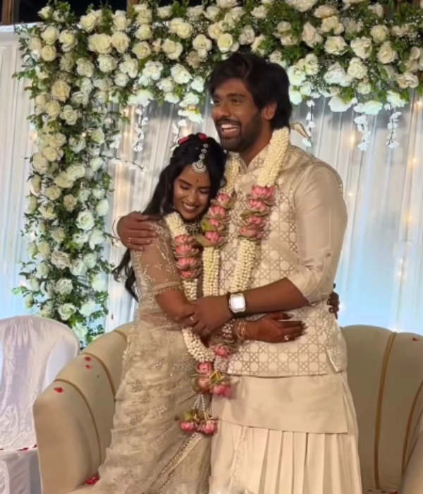 சன் டிவி நடிகருக்கும் ஜீ தமிழ் நடிகைக்கும் எங்கேஜ்மென்ட்.. அதுவும் ...