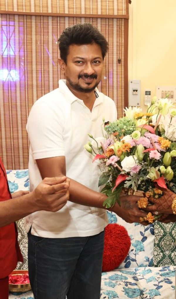 அமெரிக்கா பறக்கும் ஸ்டாலின்? து.முதல்வராகும் உதயநிதி! வெற்றிக்கனிக்காகக் காத்திருக்கும் திமுக ...