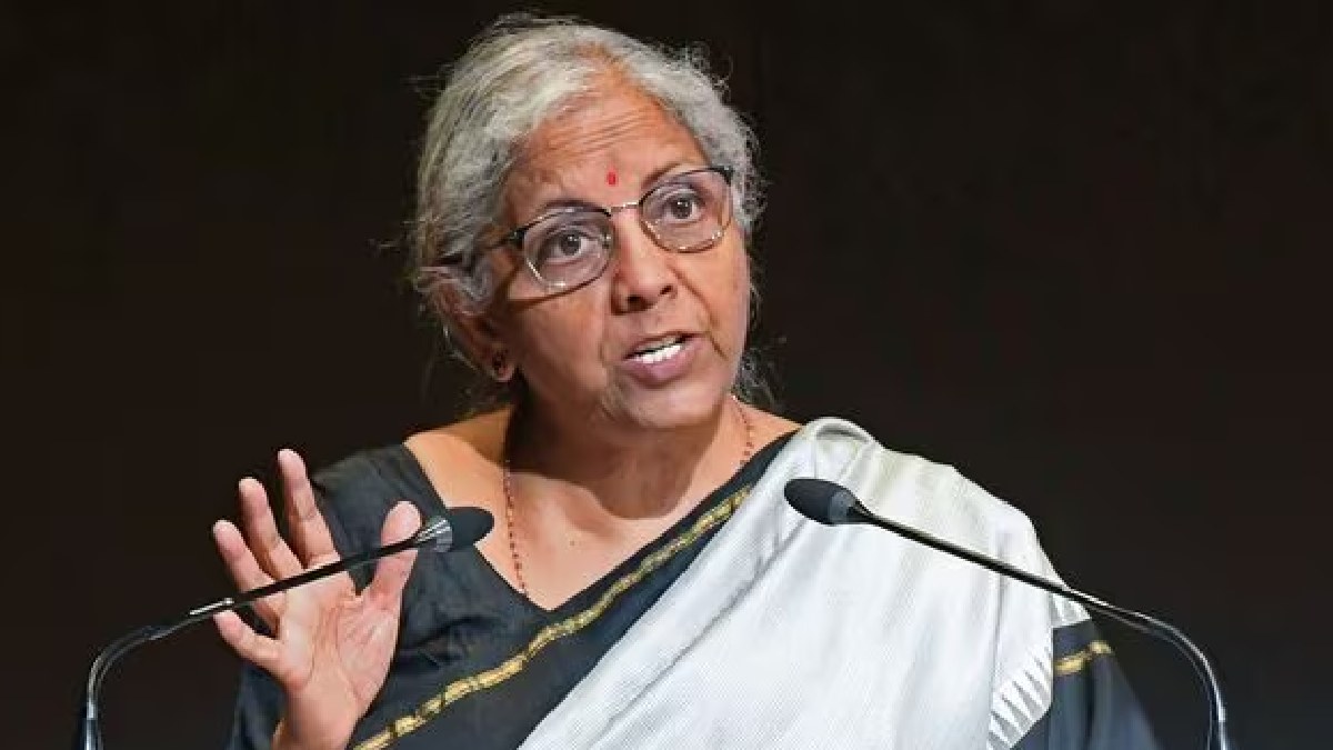 மகன், மாமா, மாப்பிள்ளைதான் கட்சியின் தலைவராக இருக்க வேண்டுமா என்ன ...