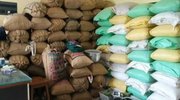 தமிழக ரேஷன் கடைகளில் அரிசி ஏற்றி இறக்கும்போது சிந்தியதால் ரூ.1,900 கோடி ...