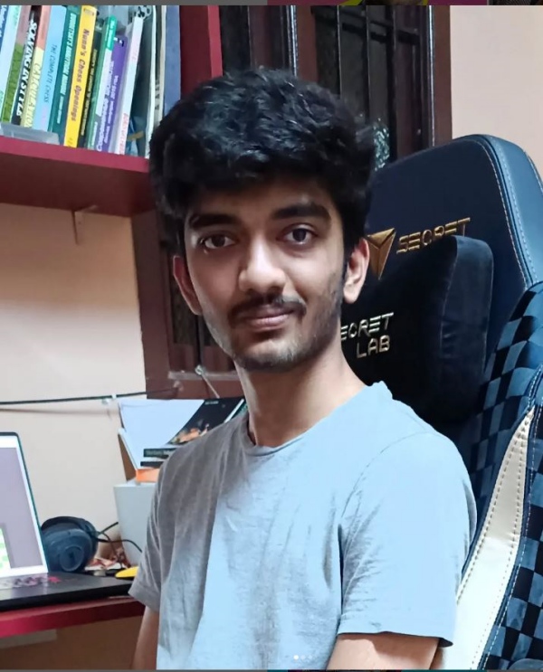 குகேஷ் வெற்றிக்கு வழிகாட்டிய 3 புத்தகங்கள்! யார் இந்த யோசனன் அஃபெக் ...