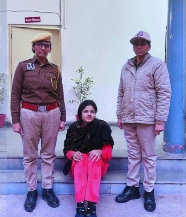 மூன்று முடிச்சில் (முயற்சியில்) கோடீஸ்வரியான கல்யாண ராணி.. நகைக்கடை ...