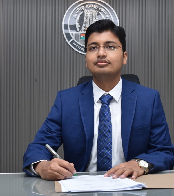 ஏகப்பட்ட ஊழல் புகார்கள்.. சோமையம்பாளையம் ஊராட்சி மன்ற தலைவர் தகுதி ...