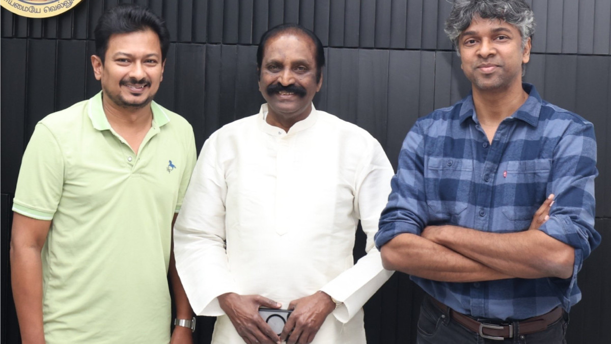 உதயநிதி வீட்டுக்கு சென்ற வைரமுத்து.. “தாத்தாவிடம் இருந்த அந்த நிதானம் இப்போதே”.. வைரமுத்து ...