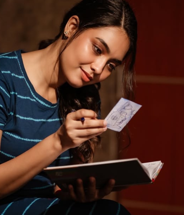 அத்துமீறிய ரசிகர்கள்.. செம சம்பவம் செய்த பவித்ரா.. இப்படியொரு பதிலடியா ...