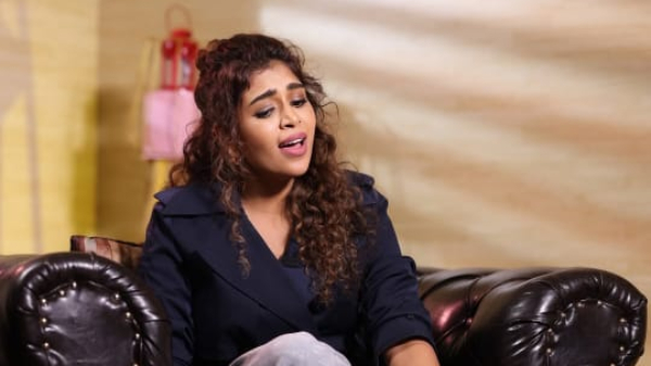 "காதல் பிறந்த பிறகு தடையே இல்லை".. ஆட்டத்தை தொடங்கிய கெனிஷா.. ரவி ...