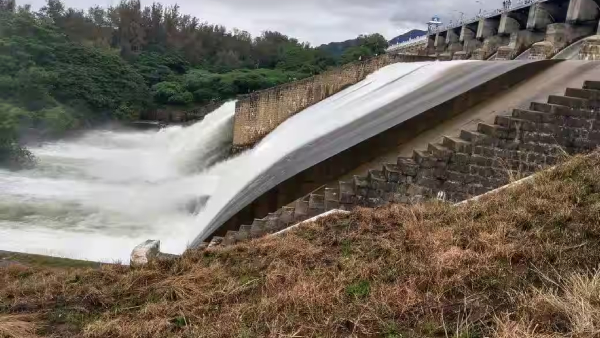 பொங்கி வழியும்.. பொள்ளாச்சி ஆழியார் அணை! கரையோர மக்களுக்கு முக்கிய ...
