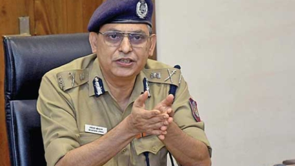 ஒரே நேரத்தில் 2,230 காவலர்கள் இடமாற்றம்.. டிஜிபி சங்கர் ஜிவால் போட்ட ...