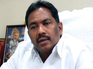 తొలి వికెట్ డౌన్: విశ్వరూప్ రాజీనామా ఆమోదం | Viswaroop's resignation ...