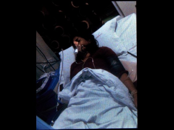 వేధిపులు: విద్యార్థిని ఆత్మహత్యాయత్నం (పిక్చర్స్) | Burgula Ramakrishna ...