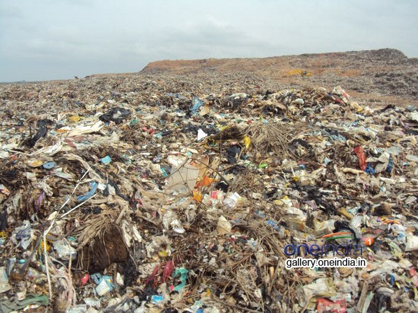 'స్వచ్ఛ హైదరాబాద్ అని చెప్పి, చెత్త హైదరాబాద్ చేసిన కెసిఆర్' | Garbage ...