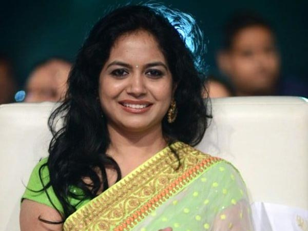 అమరావతి శంకుస్థాపనకు యాంకర్‌గా సునీత: అదృష్టమని వ్యాఖ్య | Sunitha feels ...