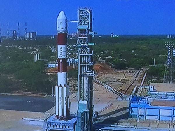 పిఎస్ఎల్వీ సీ 38 విజయవంతం, మోడీ అభినందన: ఐదేళ్ల పాటు కార్టోసాట్ సేవలు ...