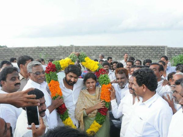 ఐదో వ్యక్తిగా బ్రహ్మానందరెడ్డి రికార్డ్: నడక నేర్పిన భూమా, ఎమ్మెల్యేను ...