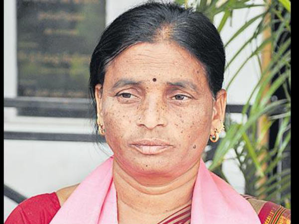 టీఆర్ఎస్ పార్టీ టికెట్ ఇవ్వకుంటే.. ఆ మంత్రి పేరు రాసి ఆత్మహత్య ...