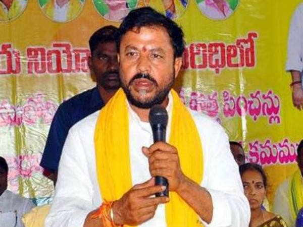 మీరు దళితులు.. మీకెందుకురా రాజకీయాలు : వైరల్‌ అవుతున్న చింతమనేని వీడియో ...