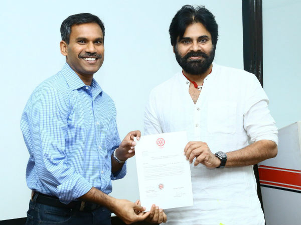 జనసేన కోసం వందల కోట్లు వదిలేసి..: 2ఏళ్ల షరతుపై 25శాతమూ వదిలేసి.. ఎవరీ ...