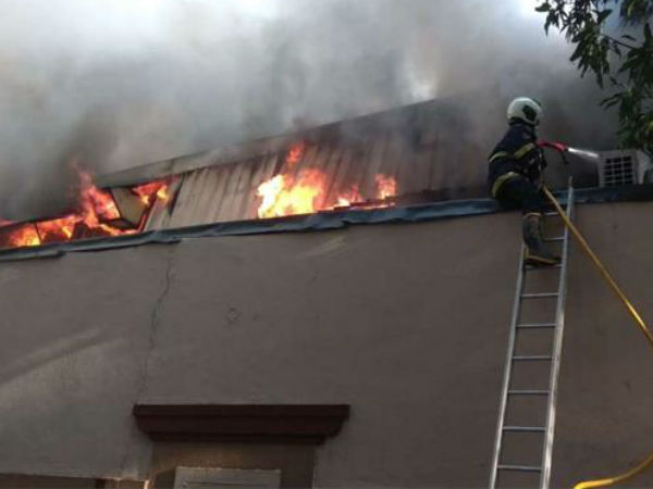 మతుంగ బిగ్ బజార్‌లో ఫైర్ యాక్సిడెంట్ : తప్పిన ప్రాణనష్టం | fire ...