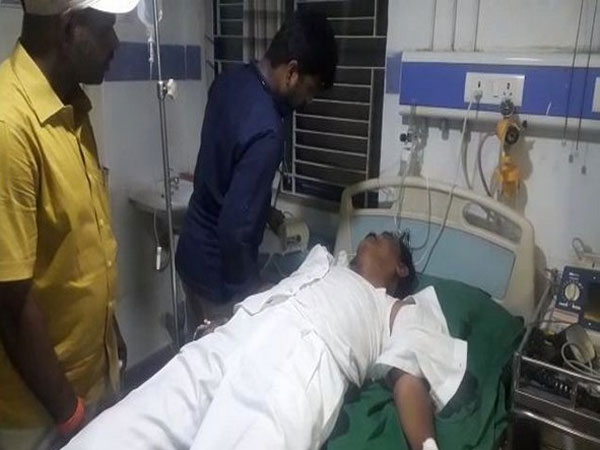 భార్య సమాధి వద్ద గుండె పోటుతో కుప్ప కూలిన పల్లె రఘునాధరెడ్డి ...