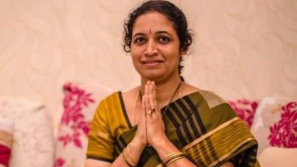 ఈసారి విజయం నాదే అంటున్న దివంగత వైఎస్ 'సోదరి'!! | gowru Charitha Reddy hard working in panyam ...