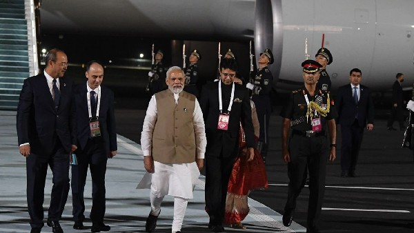 Sco Summit Uzbekistanలో దిగిన Pm Modi Telugu Oneindia