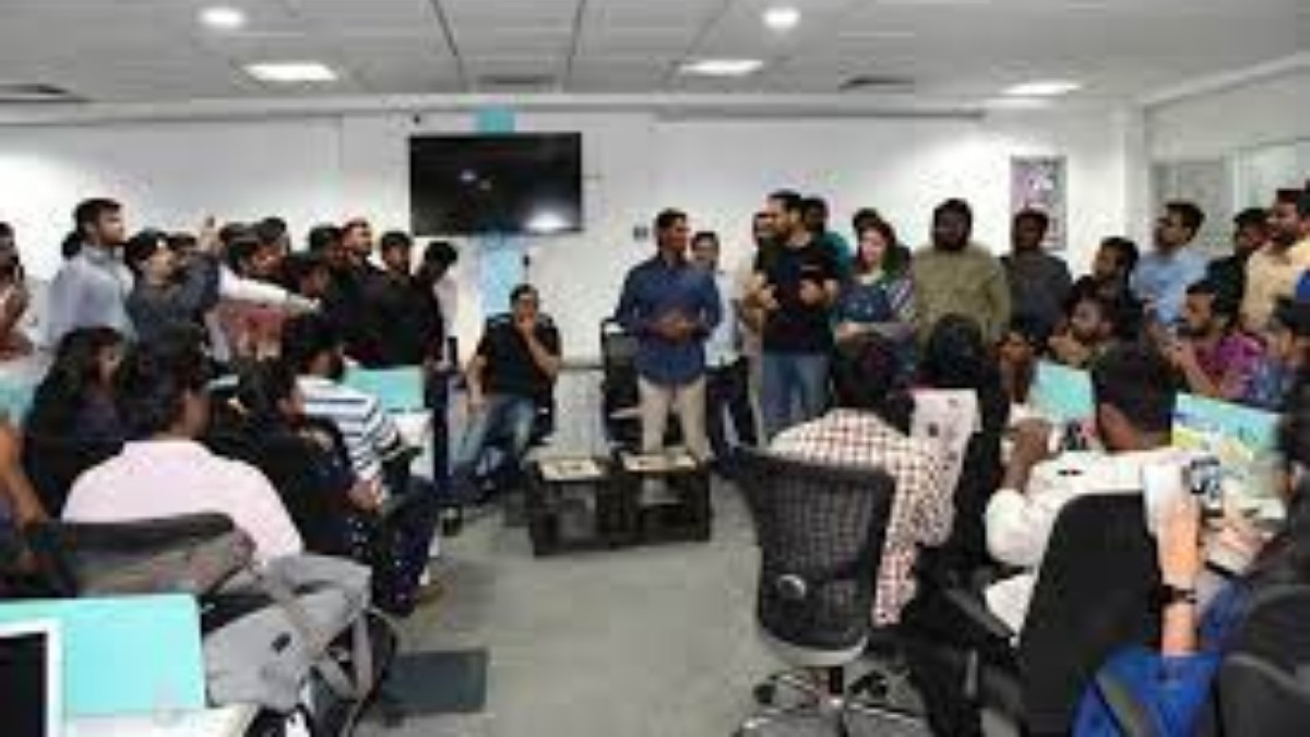 ఏపీ రాజకీయాలపై కీలక ప్రకటన విడుదల చేసిన ఐప్యాక్..!! | Ipac denied the reports that only 5 ...