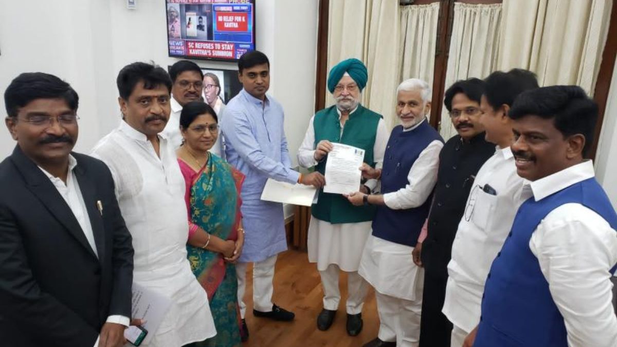 ఢిల్లీ గడ్డపై జగన్- పార్టీ సెంట్రల్ ఆఫీస్ | YSRCP MPs met Union ...