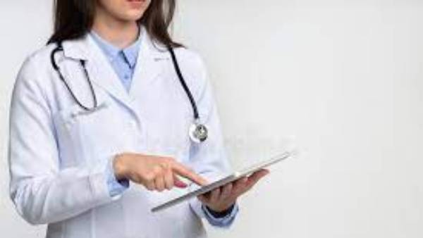 లేడీ డాక్టర్ ఆత్మహత్య కేసులో ట్విస్ట్, మెడికల్ కాలేజ్ డాక్టర్ అందర్, ఏం ...