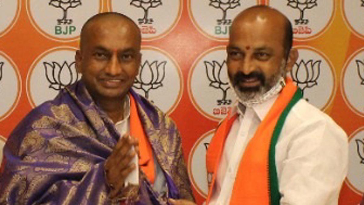 బండి సంజయ్ ఖేల్ ఖతం- ఇక తెలంగాణను దున్నేస్తా: రఘునందన్ రావు | Telangana ...