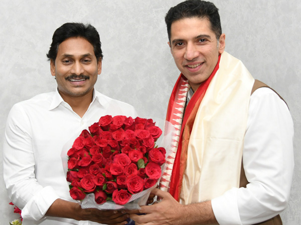 జగన్‌తో రహేజా భేటీ: విశాఖలో భారీ ప్రాజెక్ట్ శంకుస్థాపనకు ఆహ్వానం | Neel ...