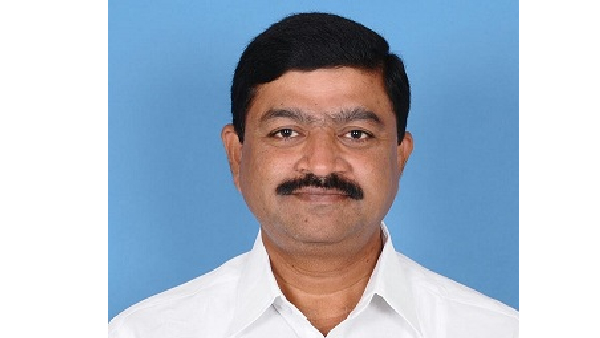 తెలంగాణ టాప్ లీడర్ పై రేప్ కేసు పెట్టిన ఐటీ హబ్ పోలీసులు, హోటల్ లో ...