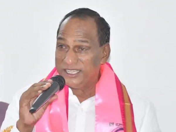కాంగ్రెస్ అభ్యర్థిని కూడా తానే నిర్ణయిస్తానంటూ మంత్రి మల్లారెడ్డి: సొంత ...