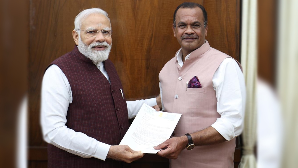 ప్రధాని నరేంద్ర మోడీని కలిసిన కాంగ్రెస్ ఎంపీ కోమటిరెడ్డి వెంకట్ రెడ్డి ...