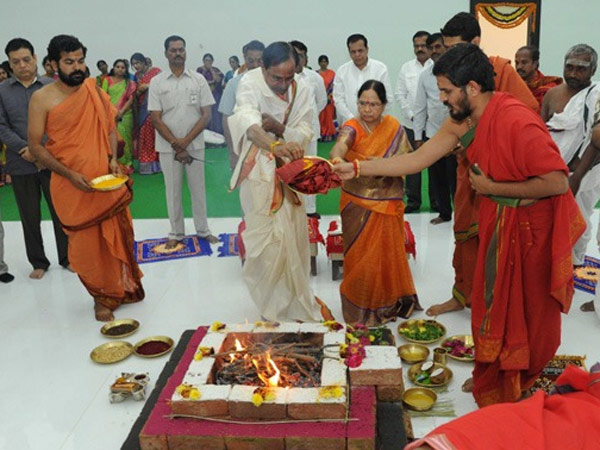 సెంటిమెంట్ కలిసివచ్చేనా - కేసీఆర్ "హ్యాట్రిక్" కోసం..!! | CM KCR ...