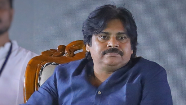 పవన్ కల్యాణ్ ఆఖరి సినిమా? | pawan kalyan sensational decision - Telugu Oneindia