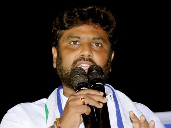 వైసీపీలో మరో బిగ్ వికెట్ అవుట్..: ఆ నియోజకవర్గం ఇన్‌ఛార్జ్ రాజీనామా: ఏం ...