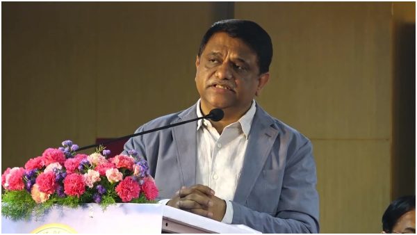 కేసీఆర్ సర్కార్ ఒప్పందాలను తవ్వుతున్న రేవంత్: ఆ సీనియర్ ఐఎఎస్‌కు మెమొ ...