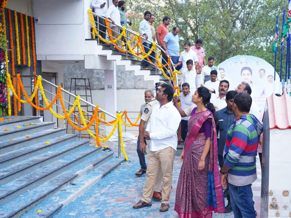 ఏం పనుల్రా అవి: బీసీ మహిళ అనే కదా: విడదల రజినీ | Vidadala Rajini slams TDP-Janasena alliance ...