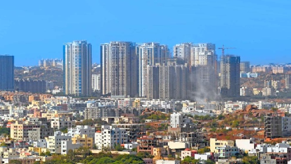 Hyderabad: చల్లబడిన నగరం, పలుచోట్ల వర్షం | Hyderabad weather suddenly ...