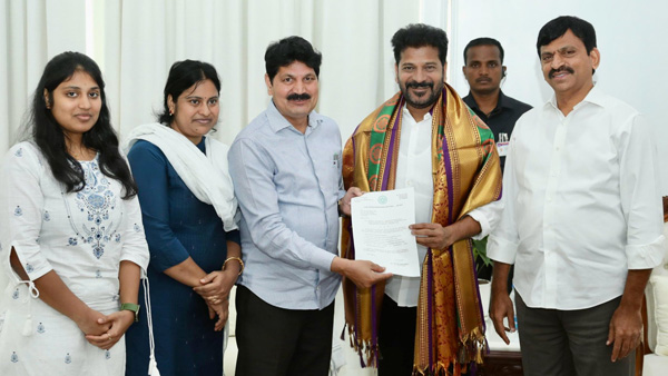 Tellam Venkat Rao: రేవంత్ రెడ్డిని కుటుంబ సమేతంగా కలిసిన బీఆర్ఎస్ ...